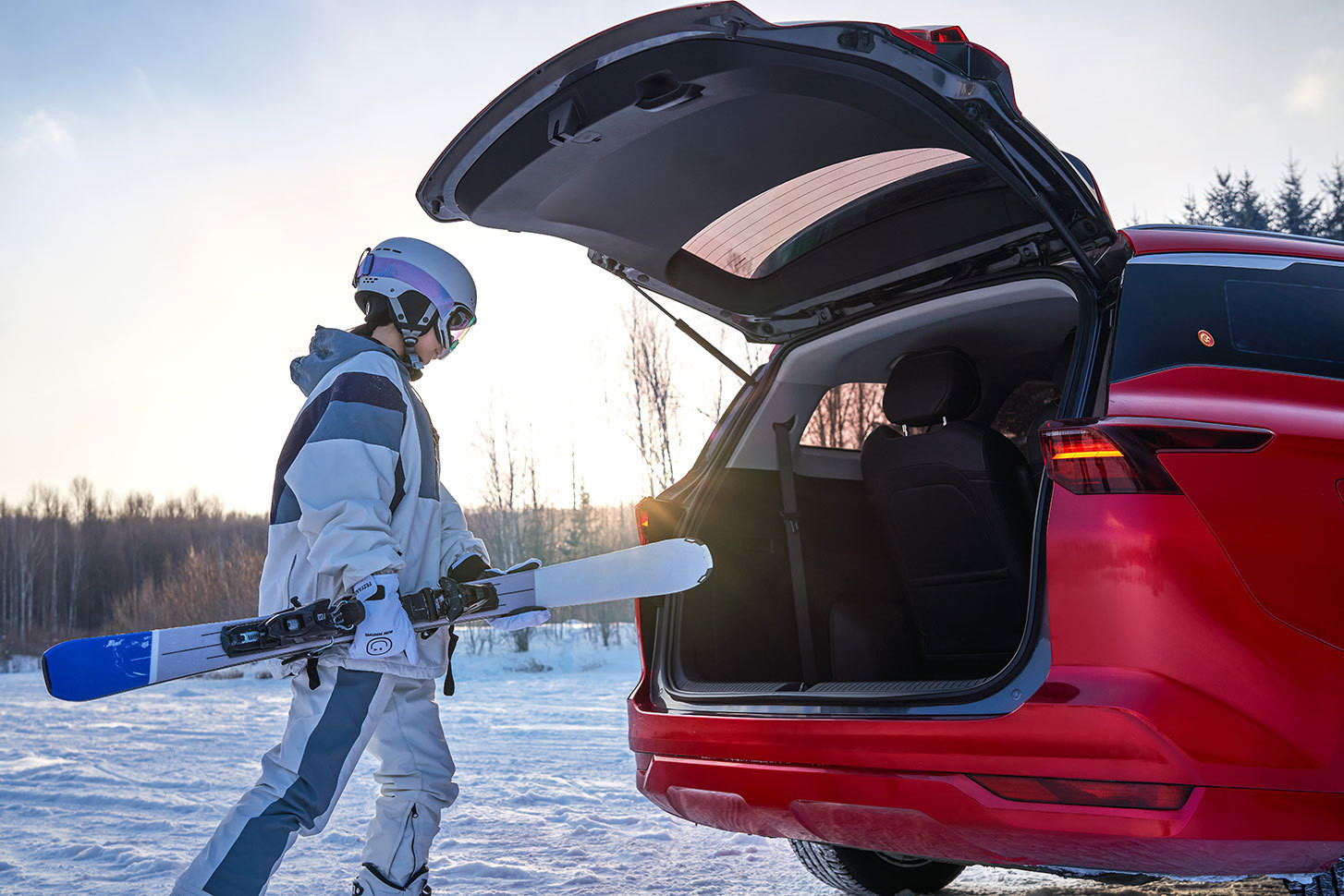 Energy Features Wuling Capgemini 5-Door Chinese Car with Large Business ...