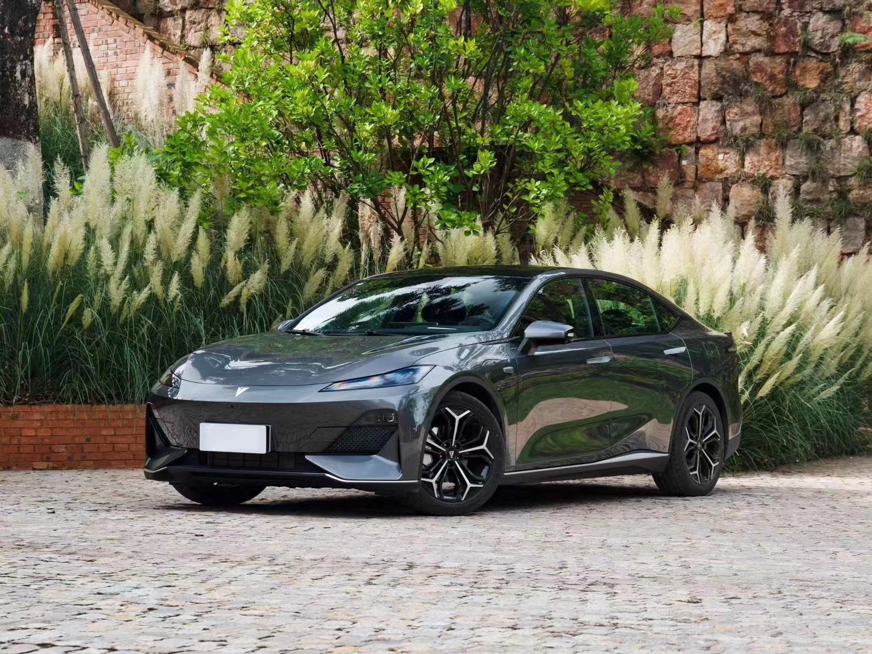 The Changan Deepal SL03 Hybrid Electric Sports Car 1.5L Engine 1200km ...